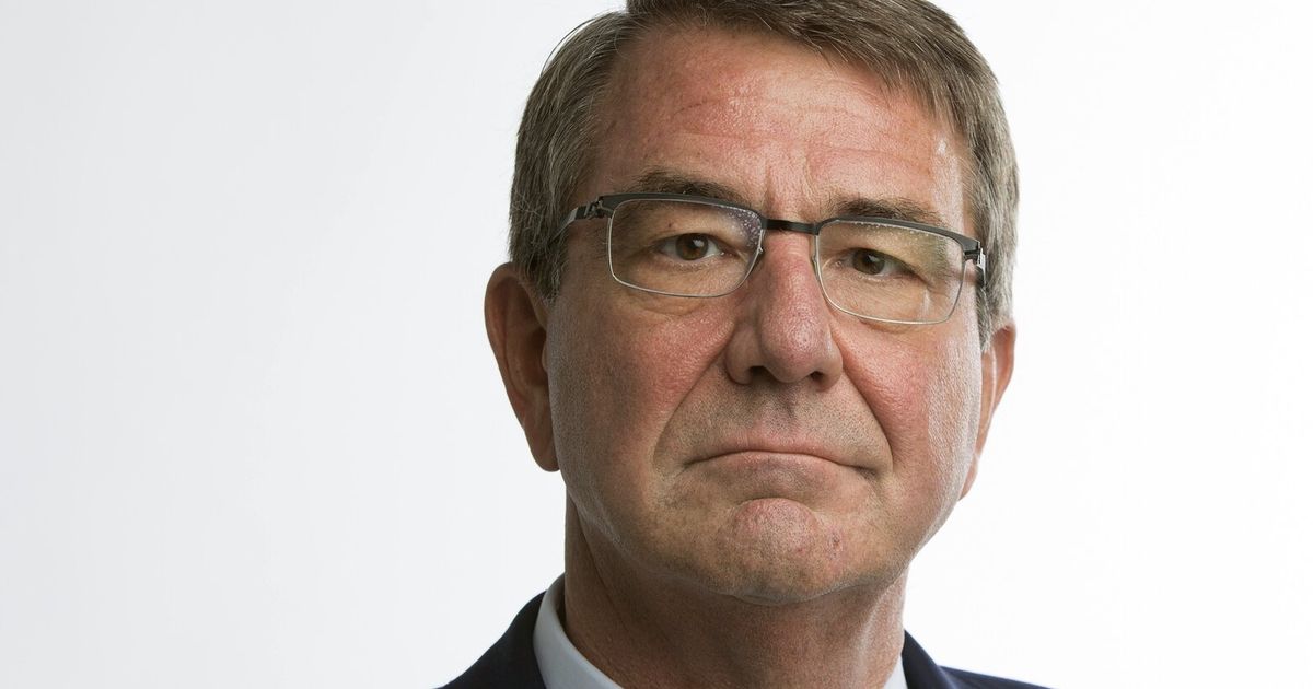 Ash Carter, defense chief who opened combat to women, dies | The ...