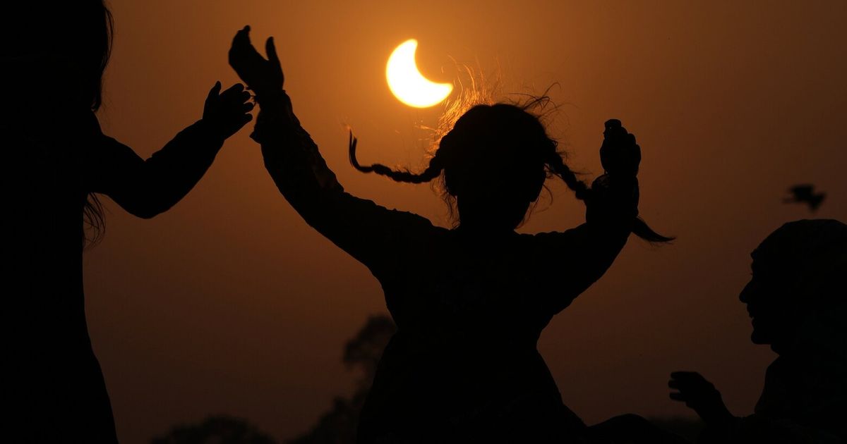 Partial solar eclipse takes a bite out of the sun | The Seattle Times