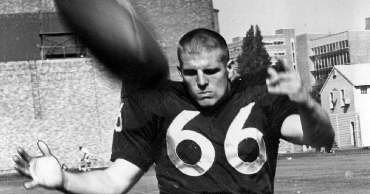 Hall of Fame UW football player Rick Redman dies at 79 | The Seattle Times