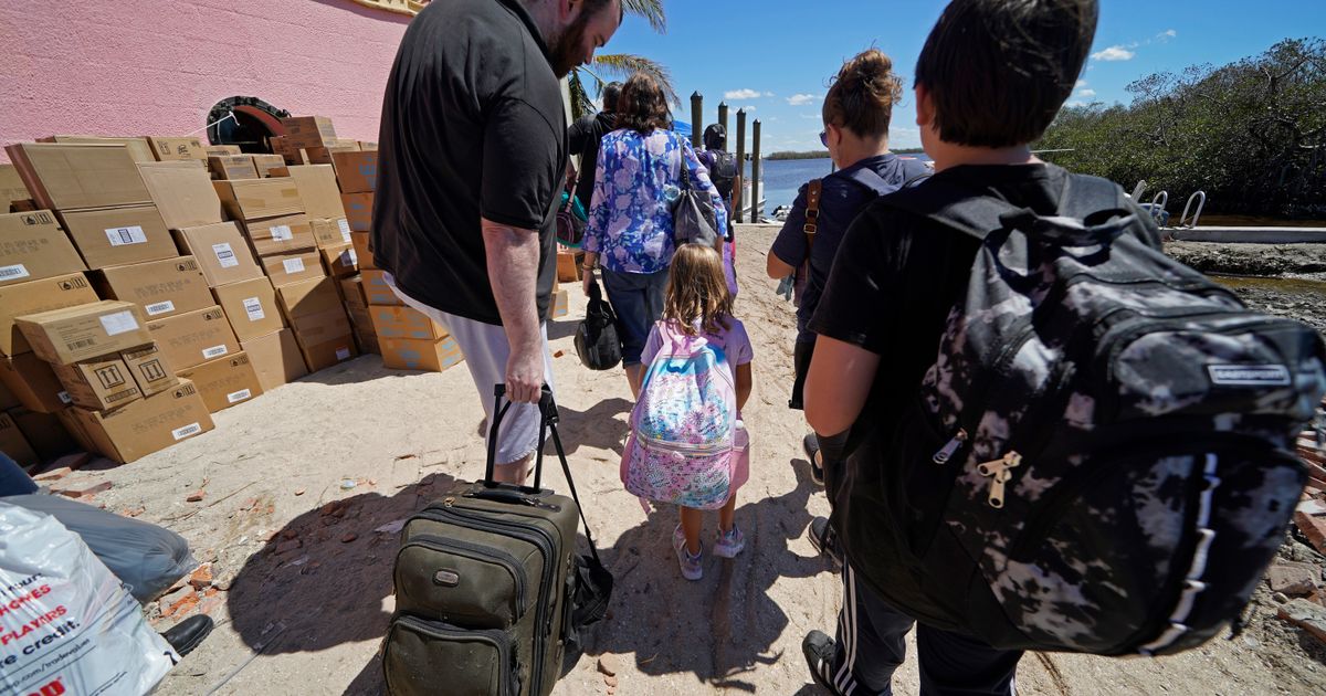 Hurricane Ian closes some Florida schools indefinitely | The Seattle Times