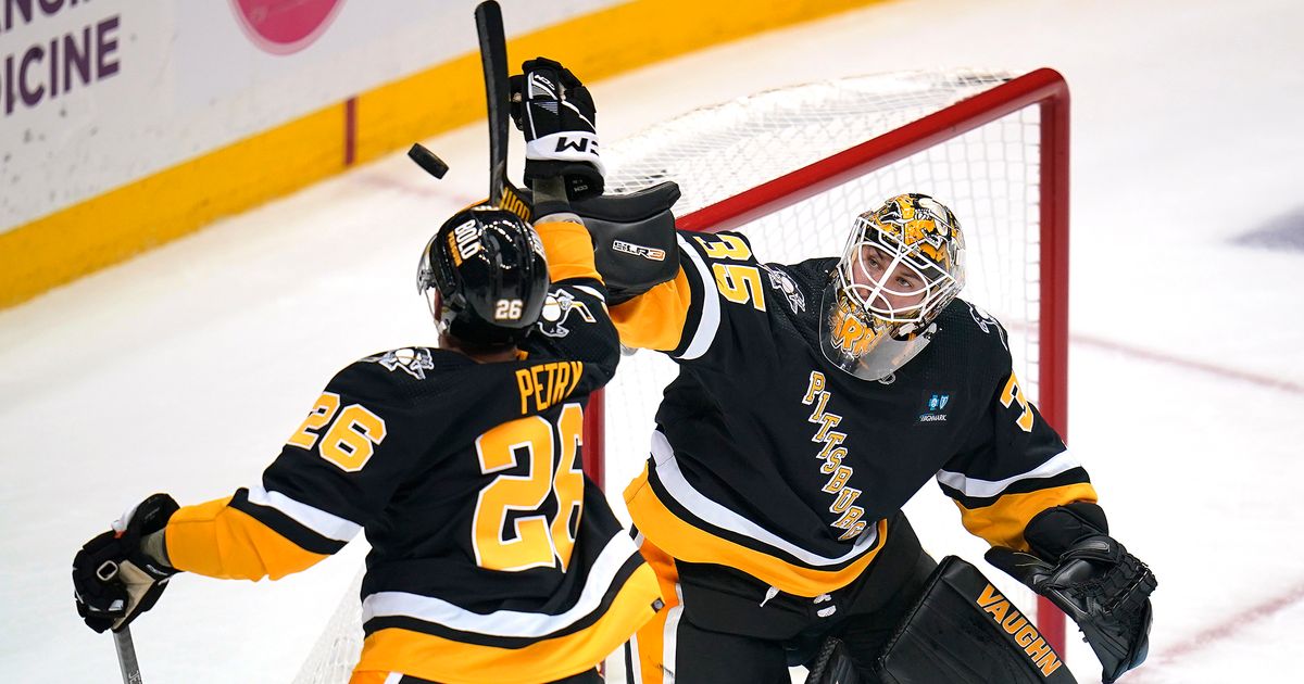 Penguins jump on Kings early, roll to 6-1 victory | The Seattle Times