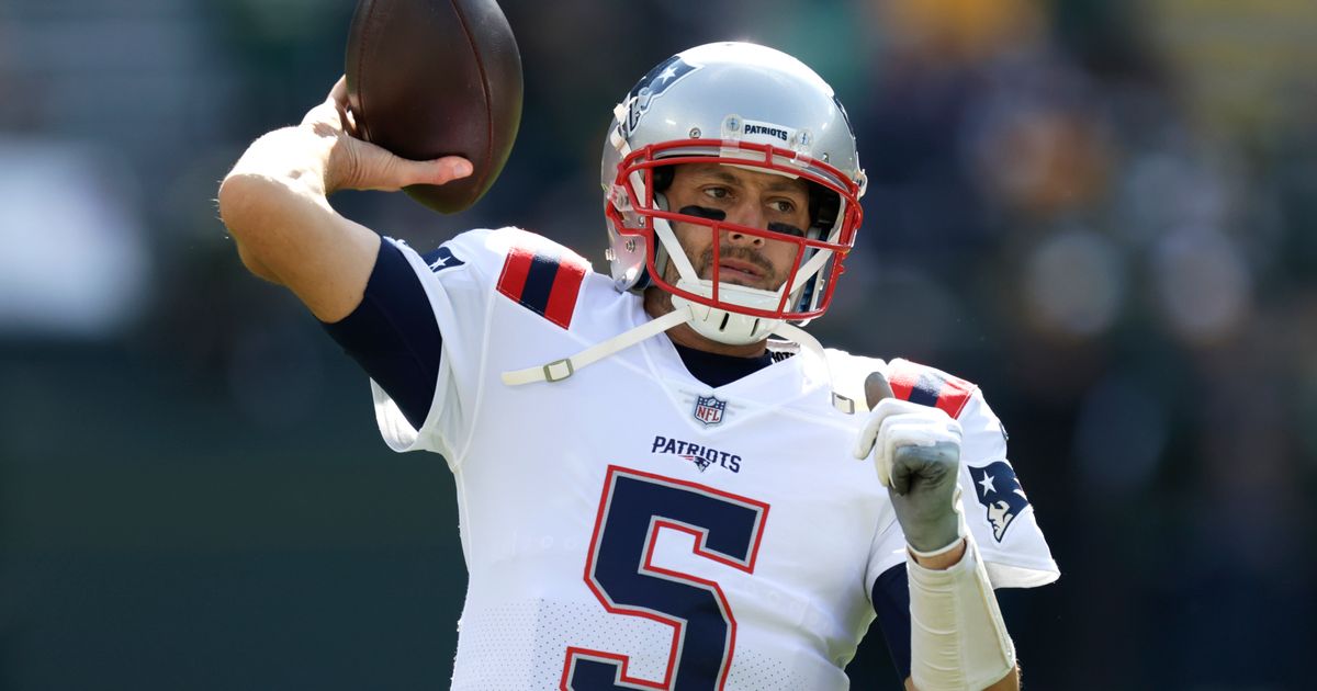 Patriots place Hoyer on injured reserve with concussion | The Seattle Times