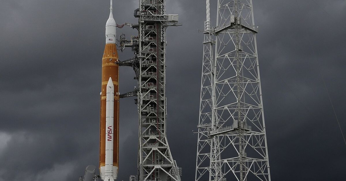 NASA’s moon rocket on track for Wednesday launch attempt | The Seattle ...