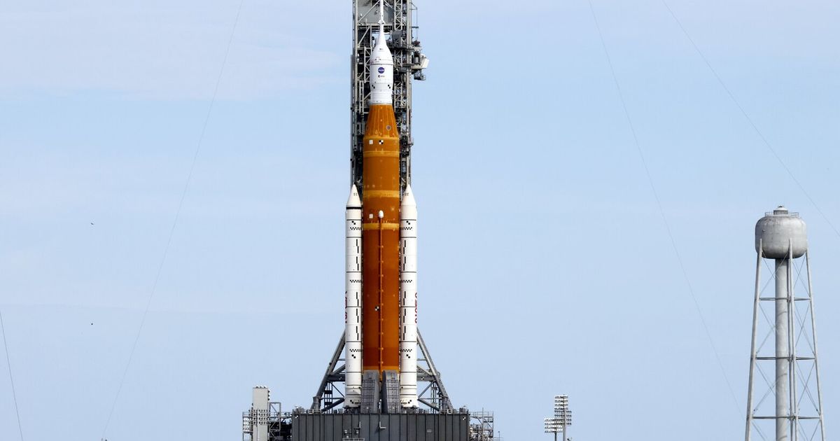 NASA fixes new leak, resumes fueling moon rocket for launch | The ...
