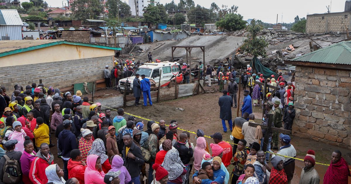 2 killed in second Kenya building collapse this week | The Seattle Times