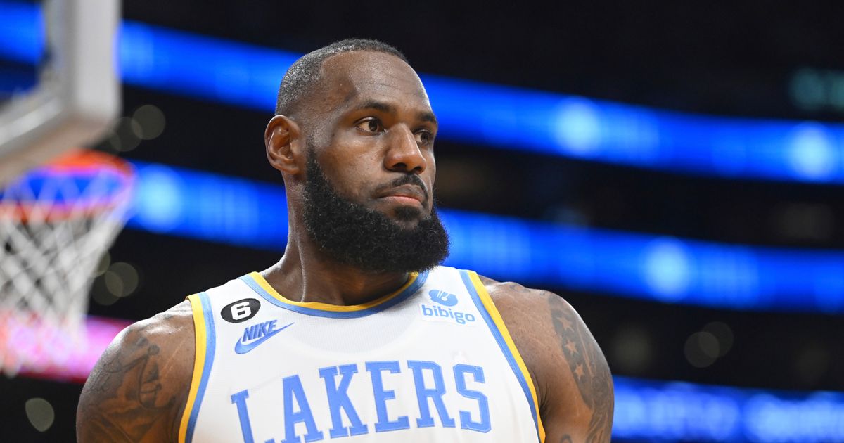 Amid Musk Twitter chaos, athletes & celebs cope just like us | The ...