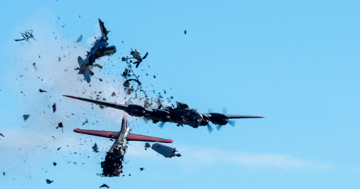 Report: No altitude advice before Dallas air show crash | The Seattle Times