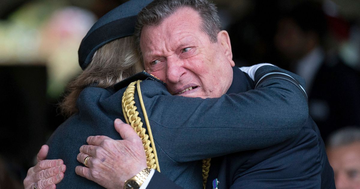 Veterans of UK nuclear weapons tests win battle for medal | The Seattle ...