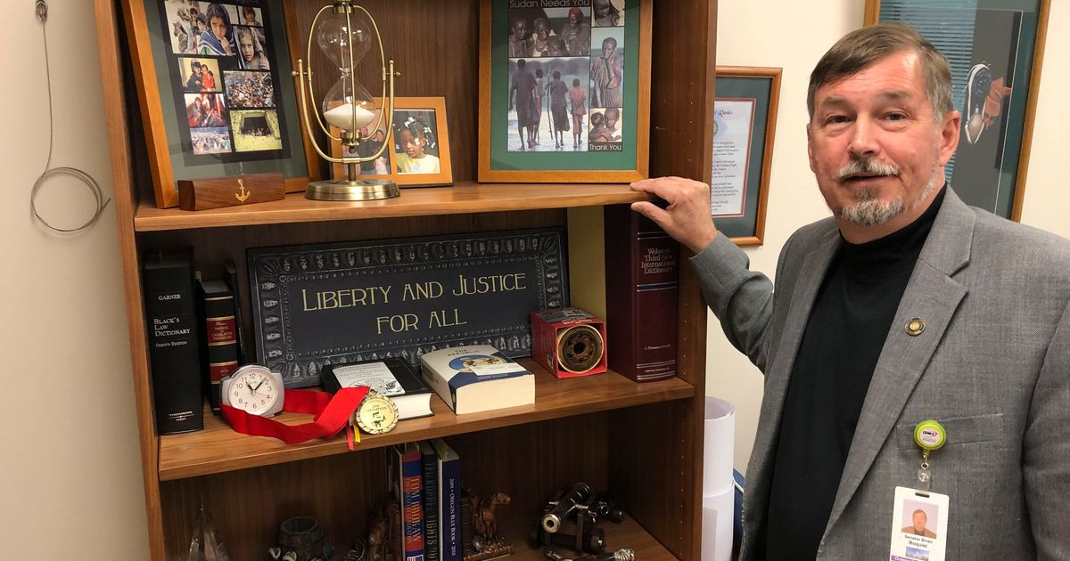 Oregon lawmakers lift security measure imposed on senator | The Seattle ...