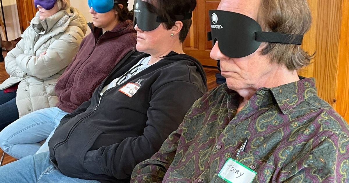 As psychedelic therapy arrives in PNW, pros learn how to lead trips ...