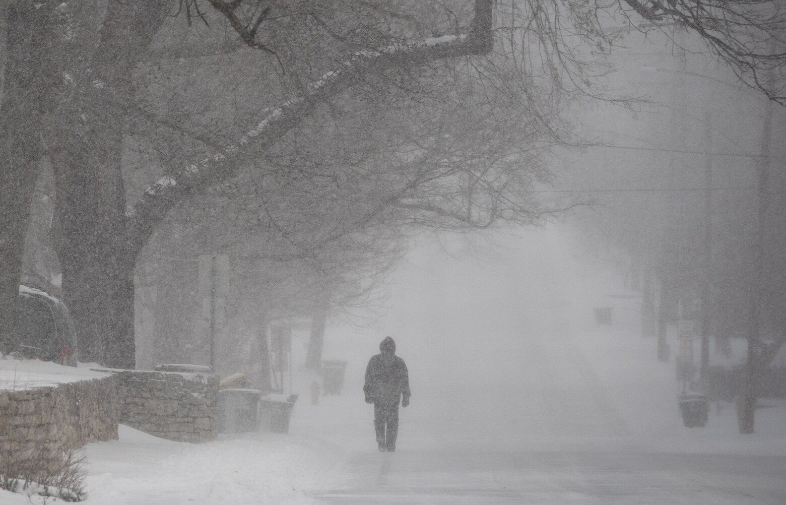 Holiday travel upended as forecasters warn of ‘bomb cyclone’ | The ...