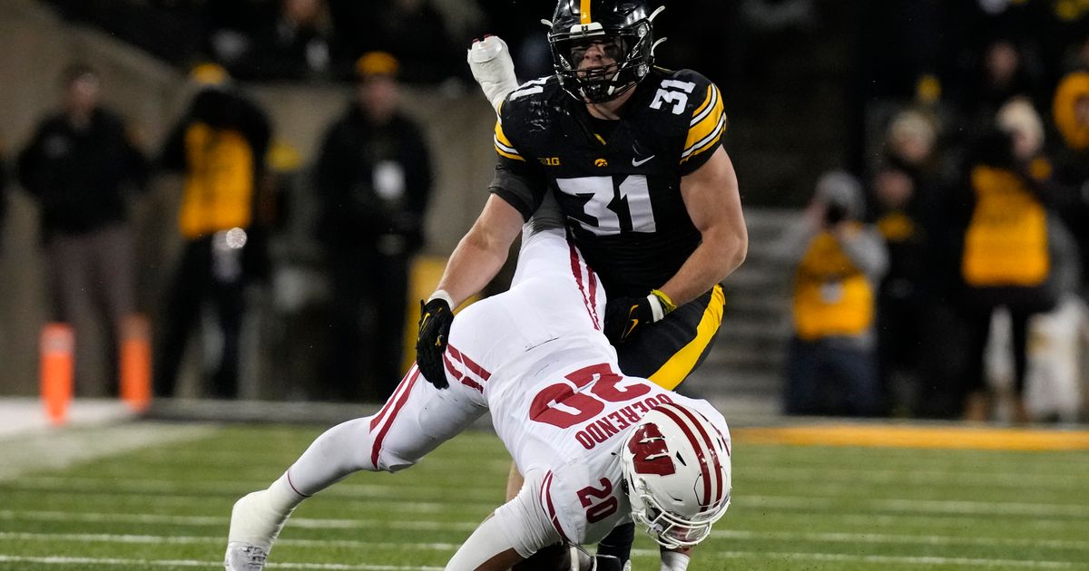 Iowa LB Campbell honored as college football’s top scholar | The ...