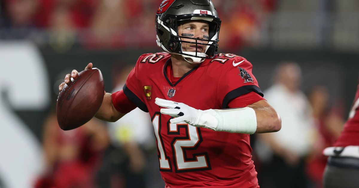 Brady throws for 2 late TDs, Buccaneers beat Saints 17-16 | The Seattle ...