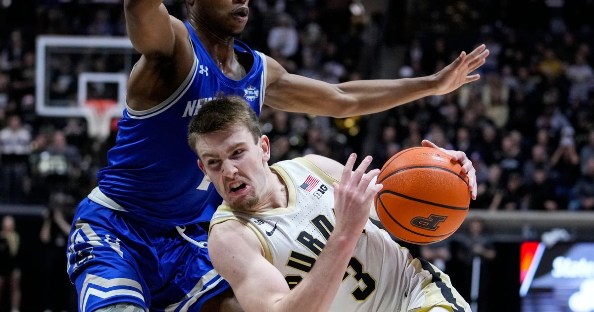Kaufman-Renn leads No. 1 Purdue past New Orleans 74-53 | The Seattle Times