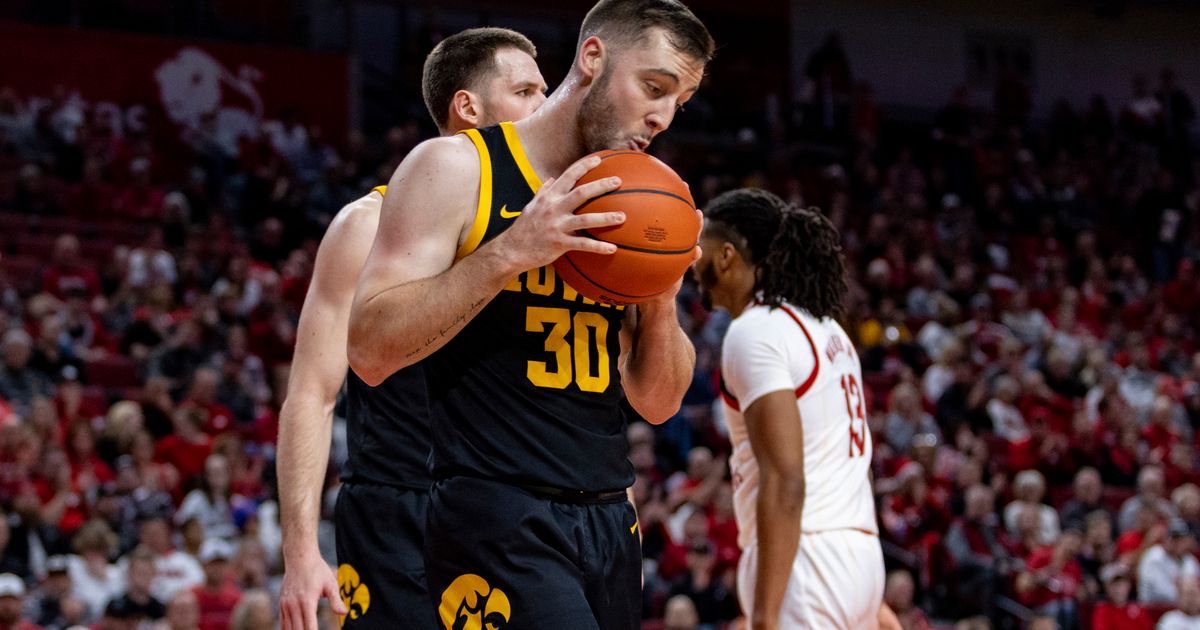 Nebraska’s balanced attack downs Iowa 66-50 | The Seattle Times