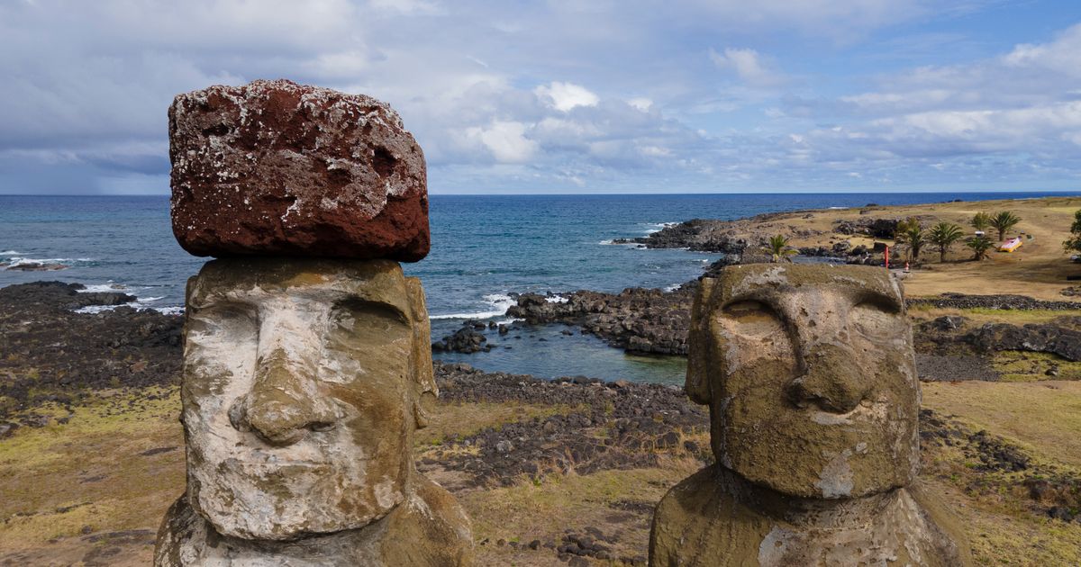 Easter Island rebounds from wildfire that singed its statues | The ...