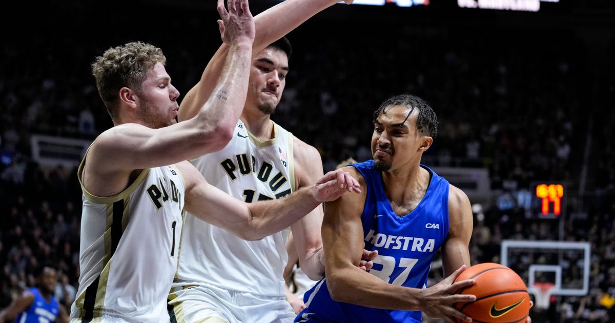 Edey stands tall as No. 4 Boilermakers rout Hofstra 85-66 | The Seattle ...