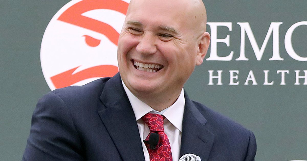 Hawks’ Schlenk steps down as president, Fields assumes lead | The ...