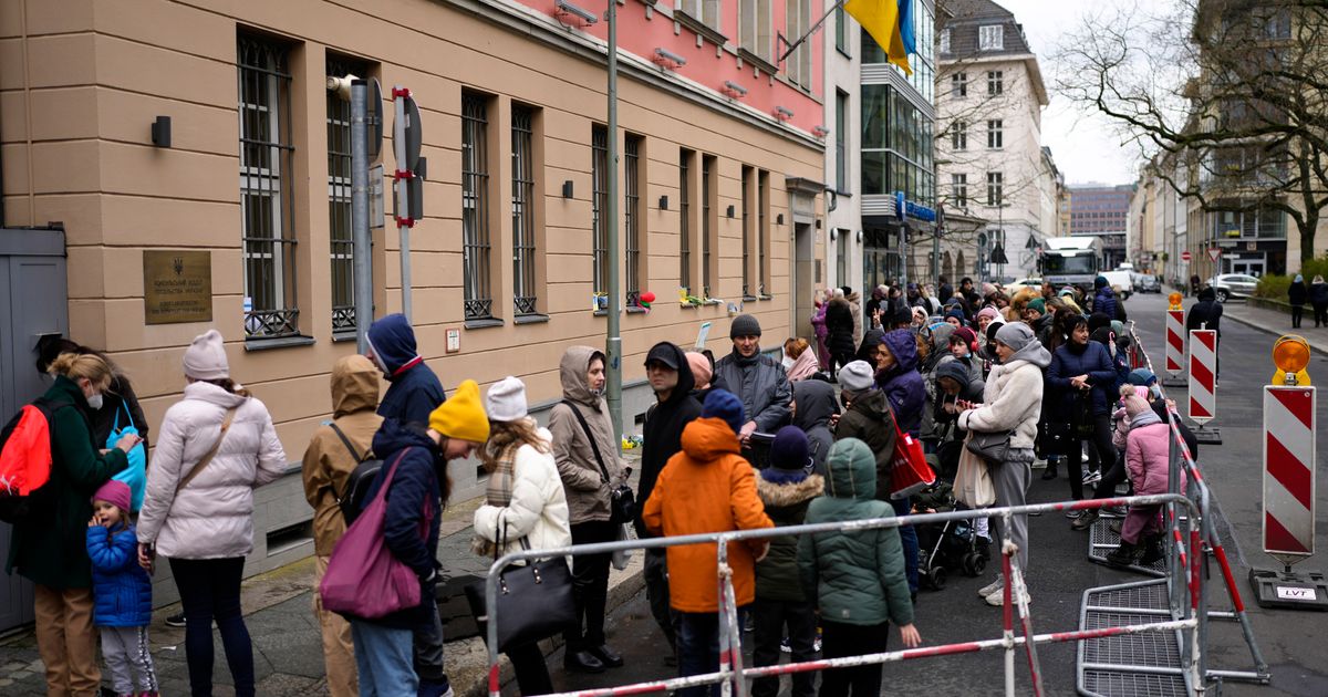 Numbers of refugees, asylum-seekers increase in Germany | The Seattle Times