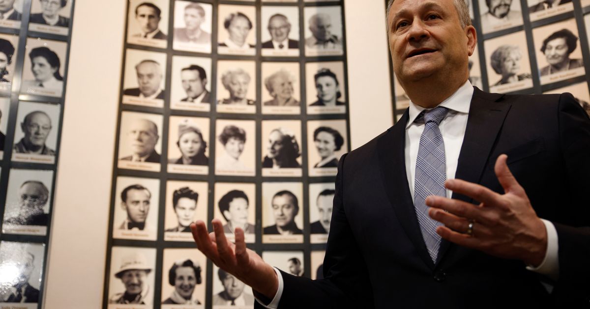 Emhoff says somber Auschwitz visit key to antisemitism work | The ...