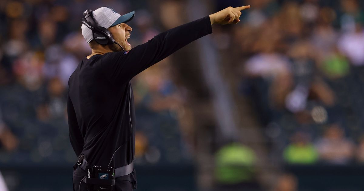 Oh, brother! WWE star, Eagles coach ready for big weekend | The Seattle ...