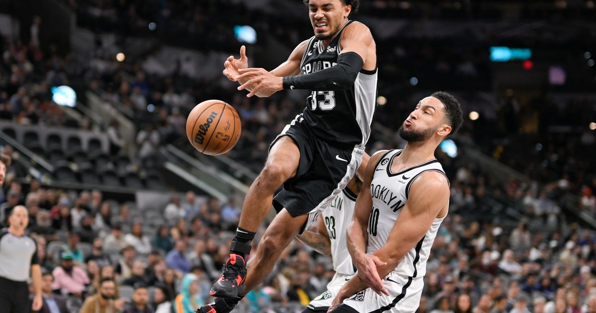 Johnson hits career-high 36, Spurs top Nets, end 5-game skid | The ...