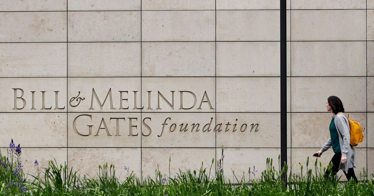 Gates Foundation takes up question of its own power | The Seattle Times