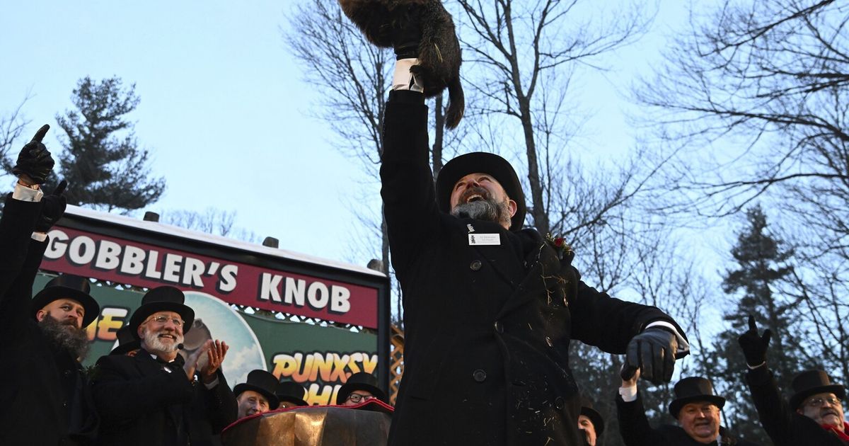 Phil’s Groundhog Day prediction: 6 more weeks of winter | The Seattle Times