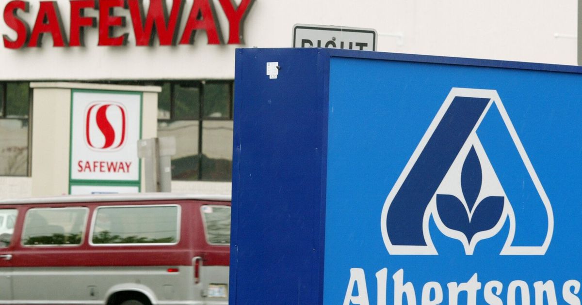 Consumers sue to block Kroger-Albertsons merger, recover $4B dividend | The Seattle Times