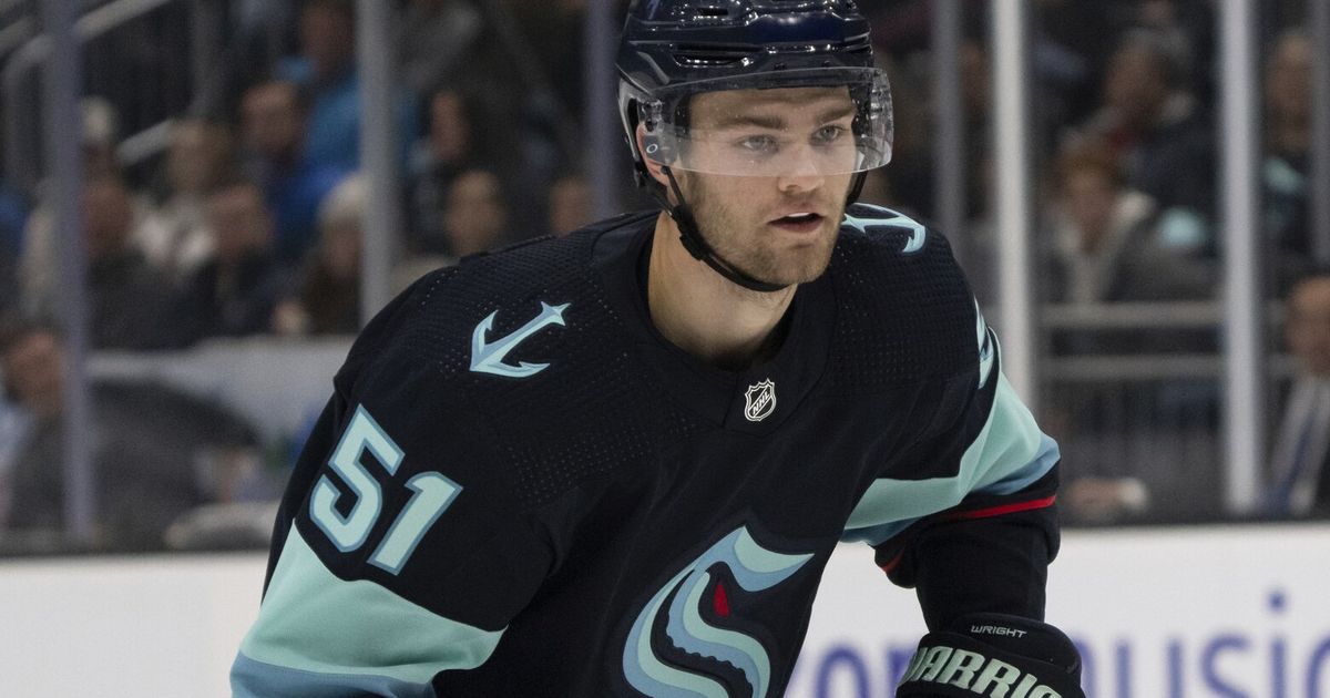 Tricky February: How Shane Wright and other Kraken prospects are faring ...