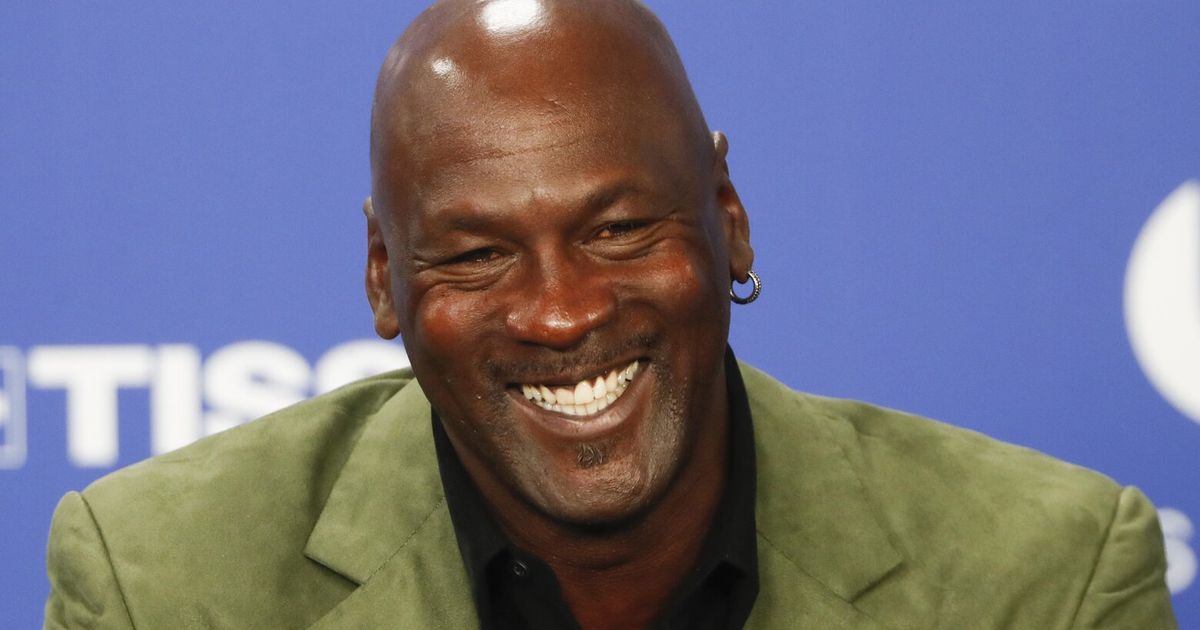 Michael Jordan sneakers sell for record-setting $2.2 million | The ...