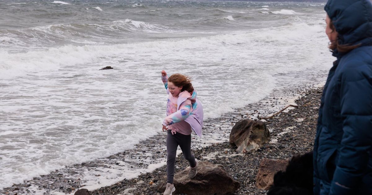 Cold, wet week ahead for Seattle area; high, gusty winds Monday night ...