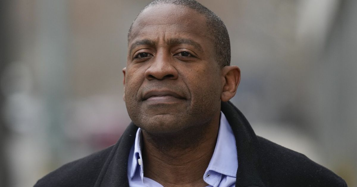 Ex-TV host Carlos Watson convicted in trial over collapse of startup ...