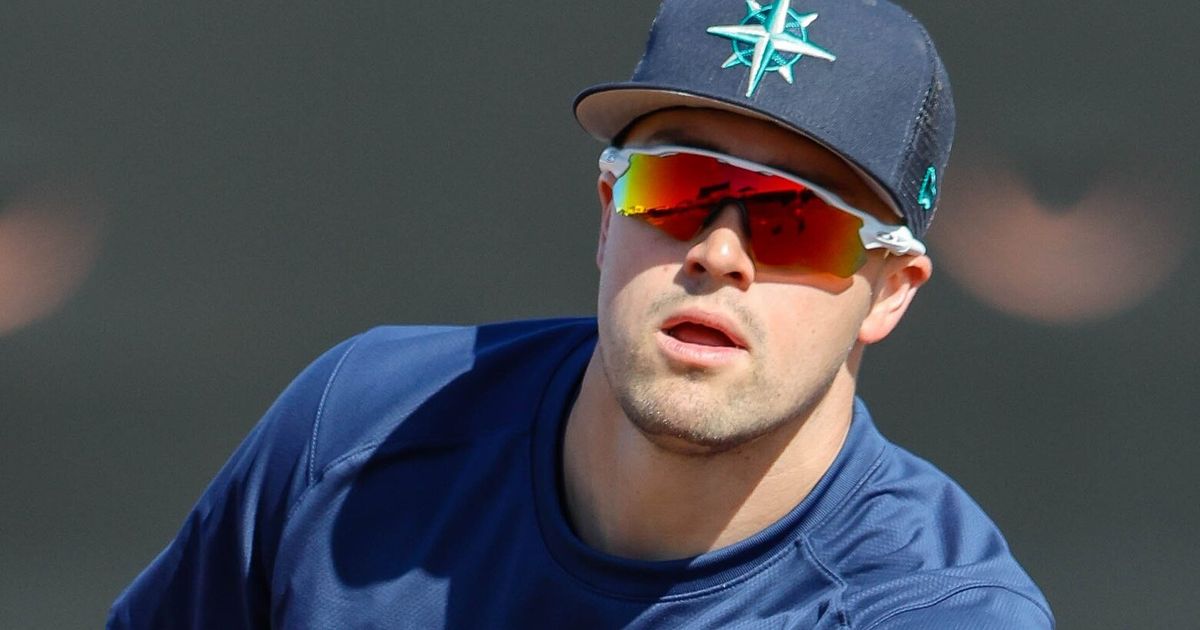 Finally healthy, Evan White looking to revive career with Mariners by ...