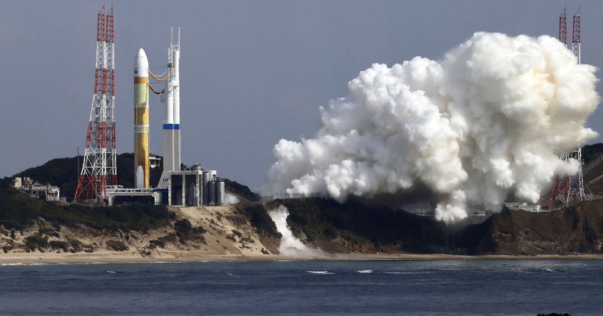 Japan aborts launch of new rocket carrying missile sensor | The Seattle ...