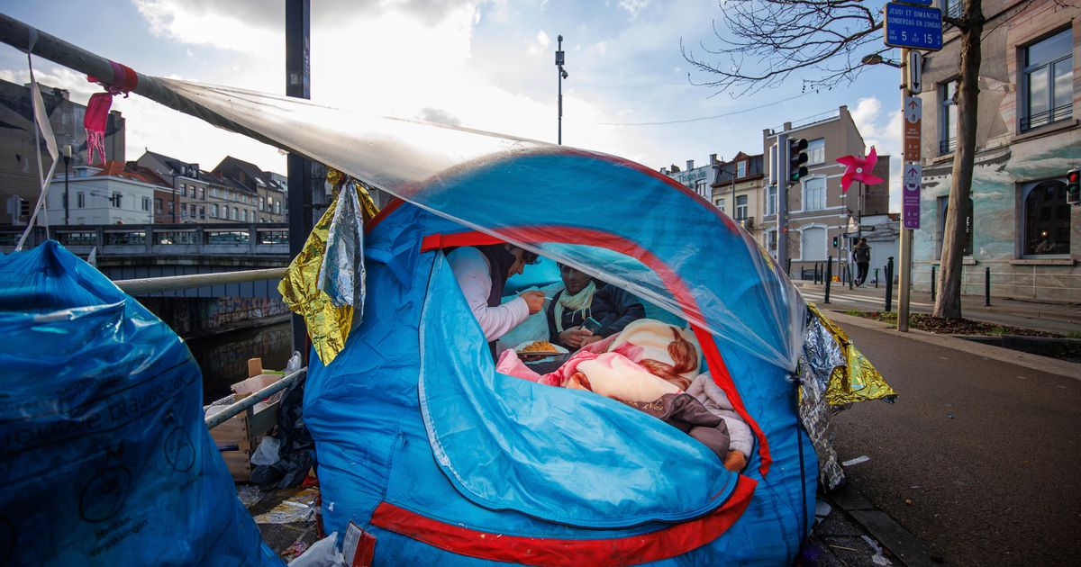 EU migration impasse leaves many refugees out in the cold | The Seattle ...