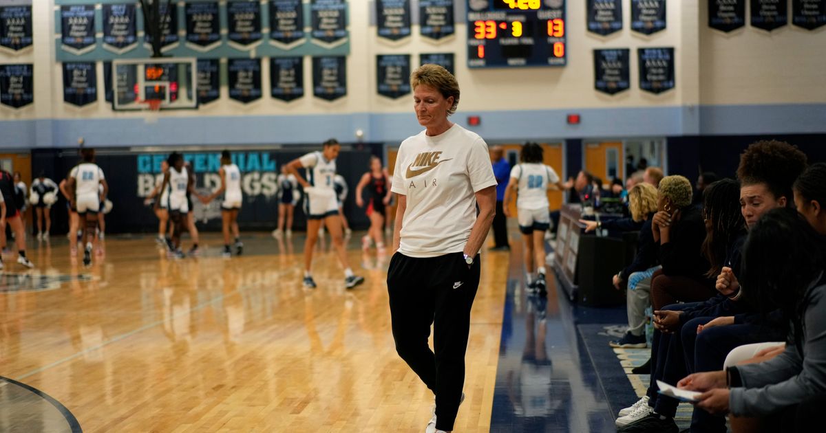 2 women have rare job of coaching both girls, boys HS teams | The ...