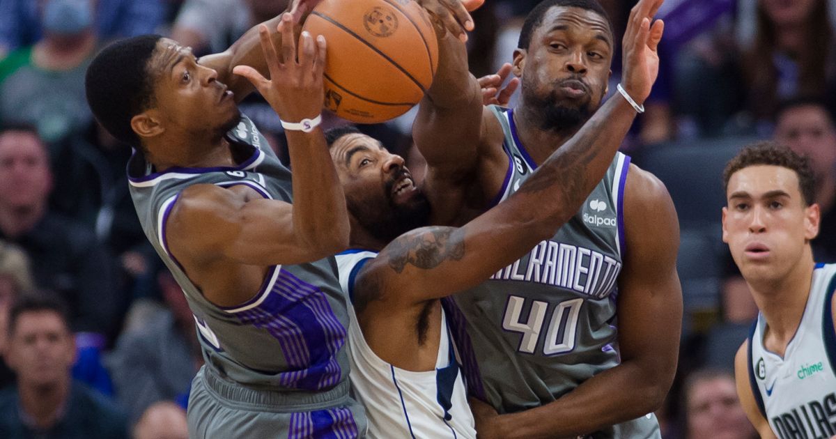Irving’s 25 points, 10 assists lead Mavericks over Kings | The Seattle ...