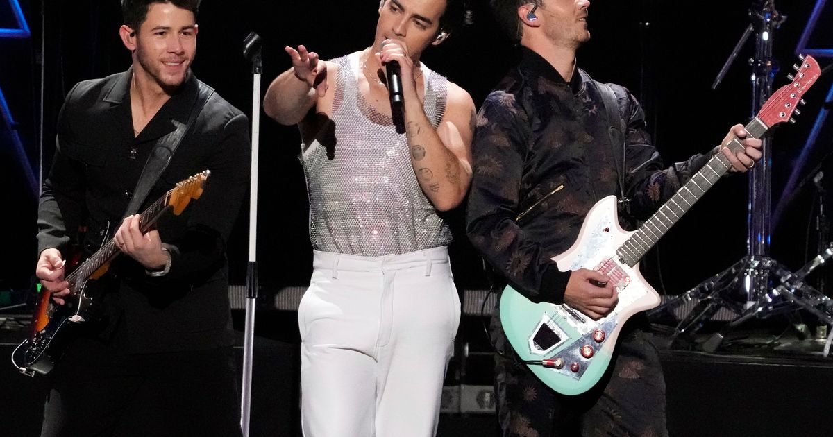 Jonas Brothers Announce New Album Broadway Shows In March The Seattle Times