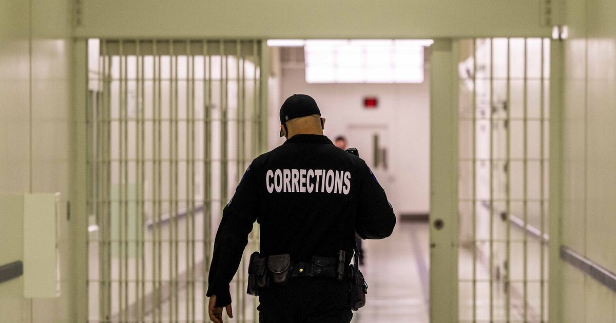 King County proposes moving people from Seattle, Kent jails to Des ...