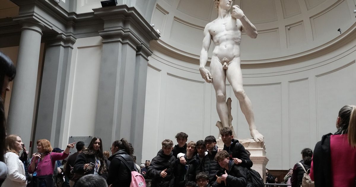 Visitors flock to see David sculpture after Florida uproar | The ...