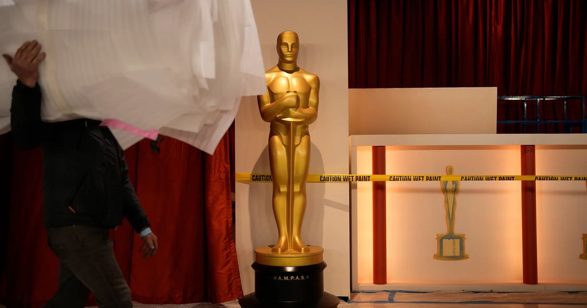 ‘Everything’ wins best picture, is everywhere at Oscars | The Seattle Times