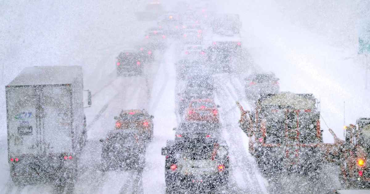 Late-winter storm pummels Northeast with heavy, wet snow | The Seattle ...