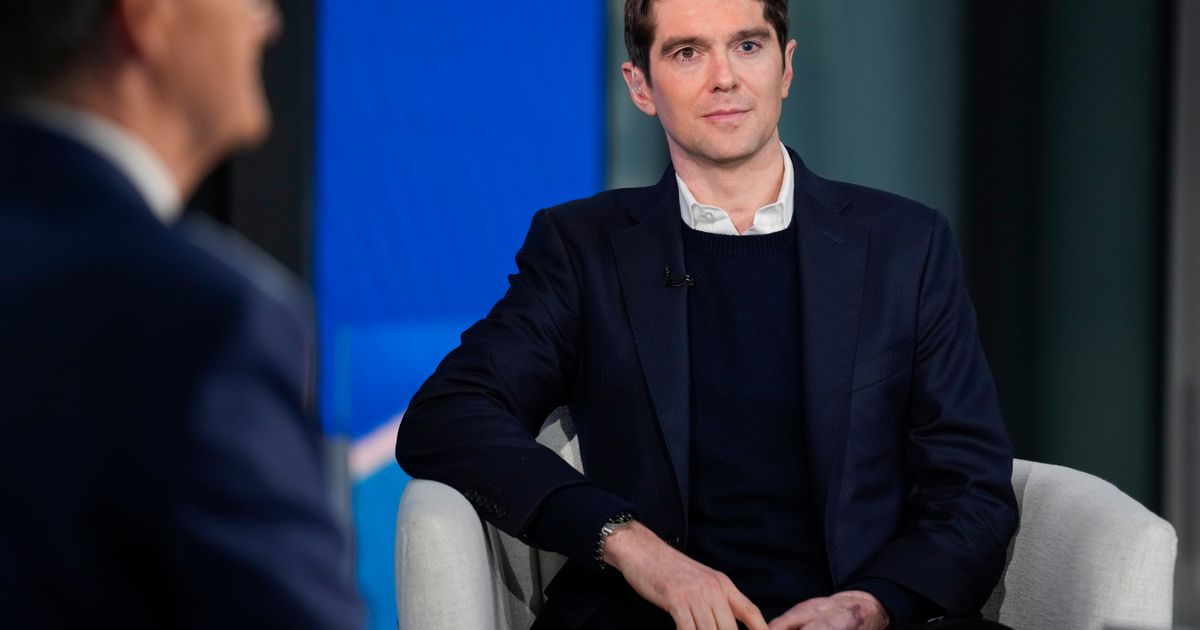 Fox’s Hall talks survival after nearly dying in Ukraine | The Seattle Times