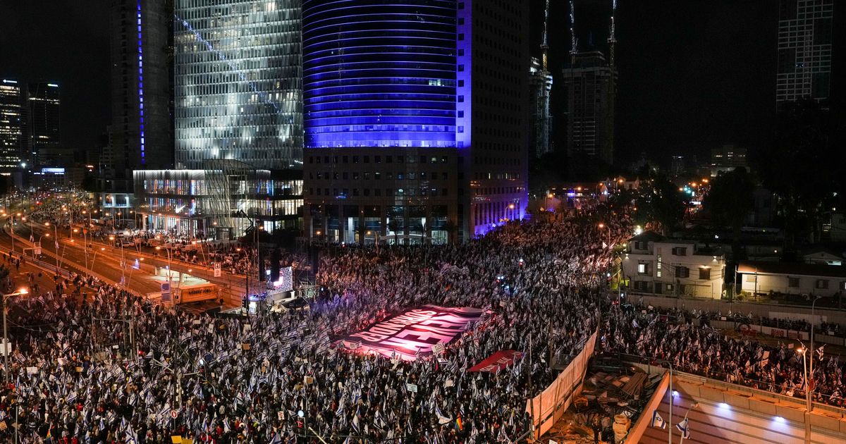 Israelis protest legal overhaul plans for 11th week | The Seattle Times