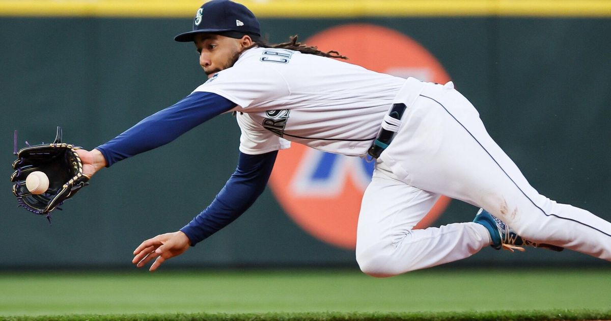 Photos: Mariners lose to Guardians, 2-0 | The Seattle Times