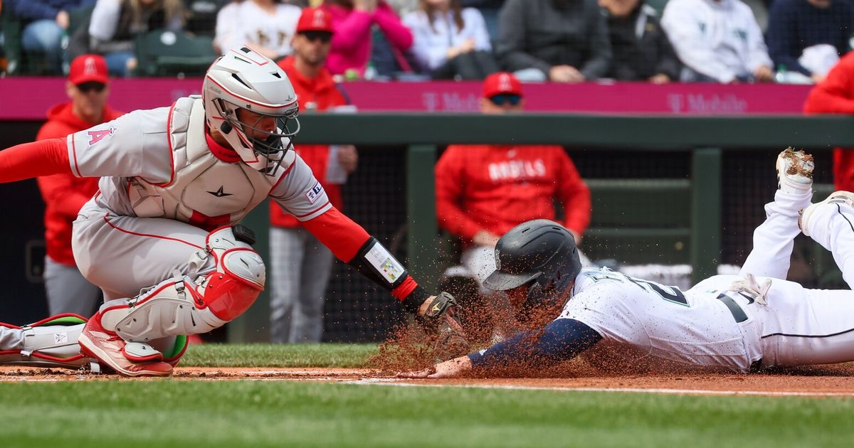 Photos: Mariners lose to Angels, 4-3 | The Seattle Times