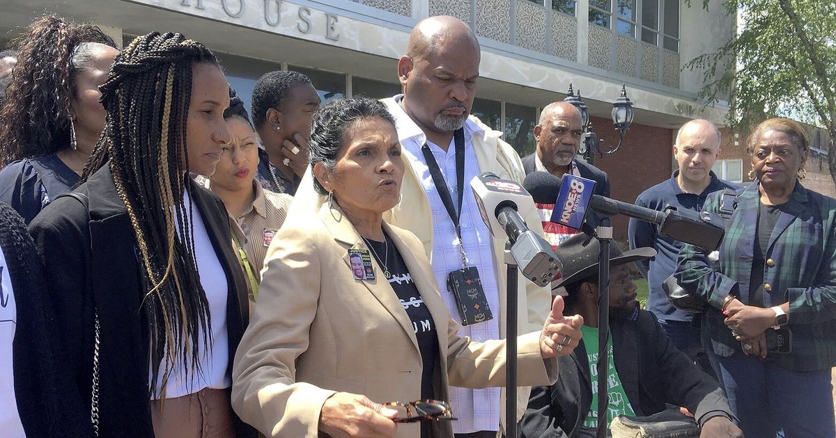 Officers plead not guilty in Ronald Greene’s deadly arrest | The ...