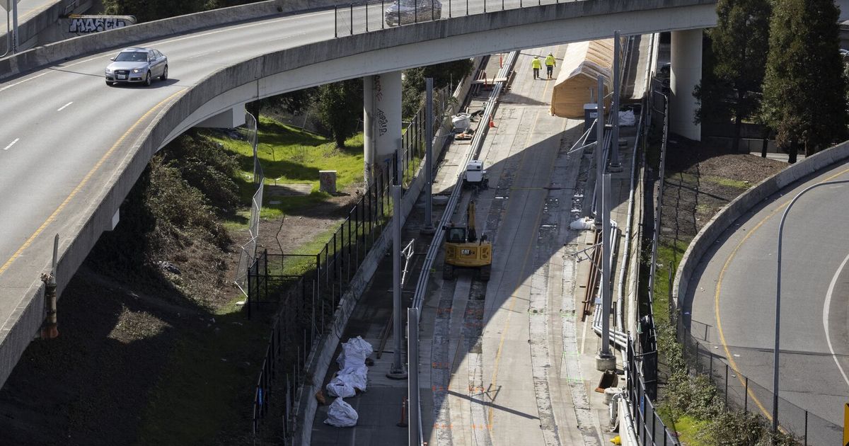 Bad light-rail ties on I-90 bridge can’t be fixed, must be rebuilt ...