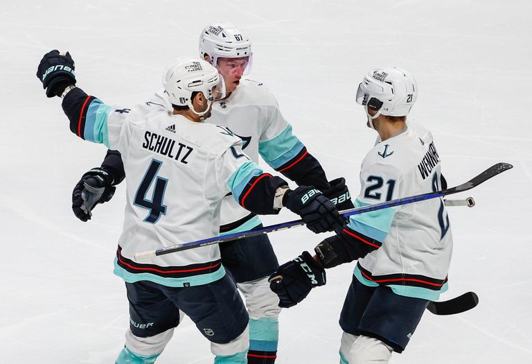 New dad, new guy find the net in second period of Kraken’s Game 5 ...